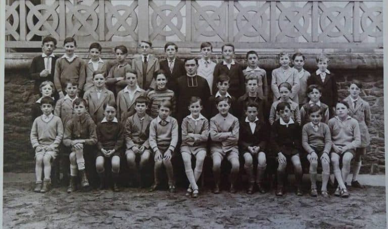 100 ans – U comme uniforme - Collège & Lycée Saint Louis